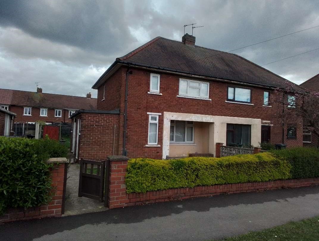 St Leger | Property Details