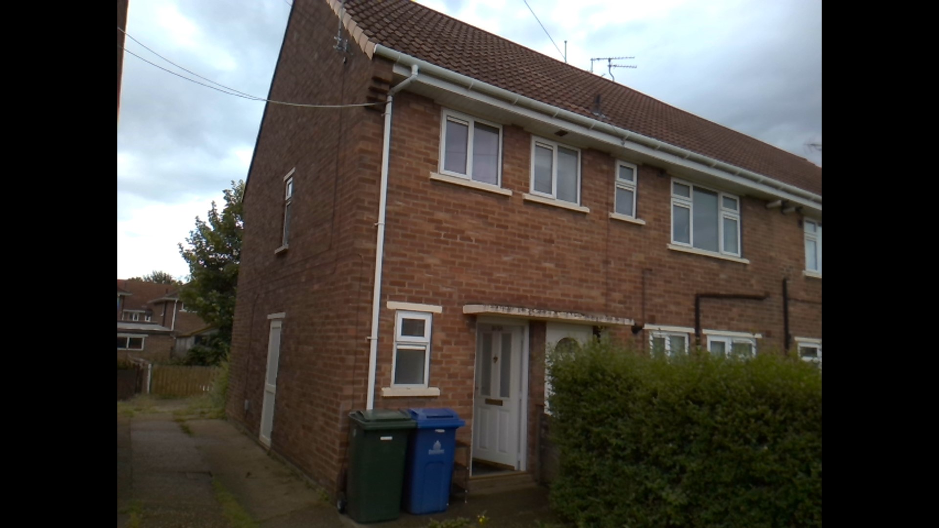 St Leger | Property Details