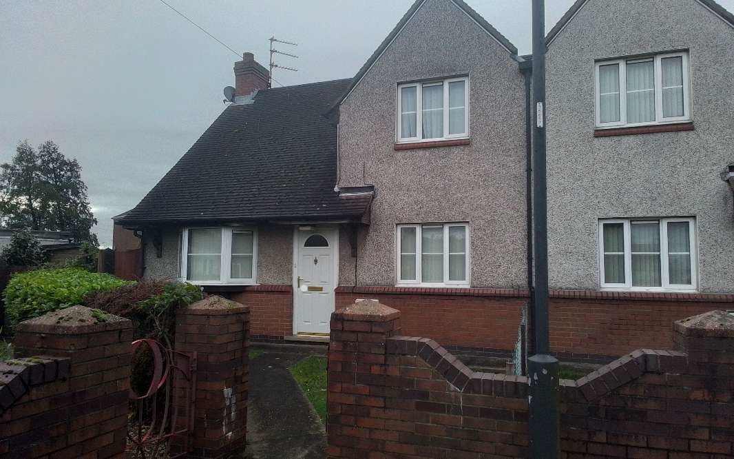 St Leger | Property Details