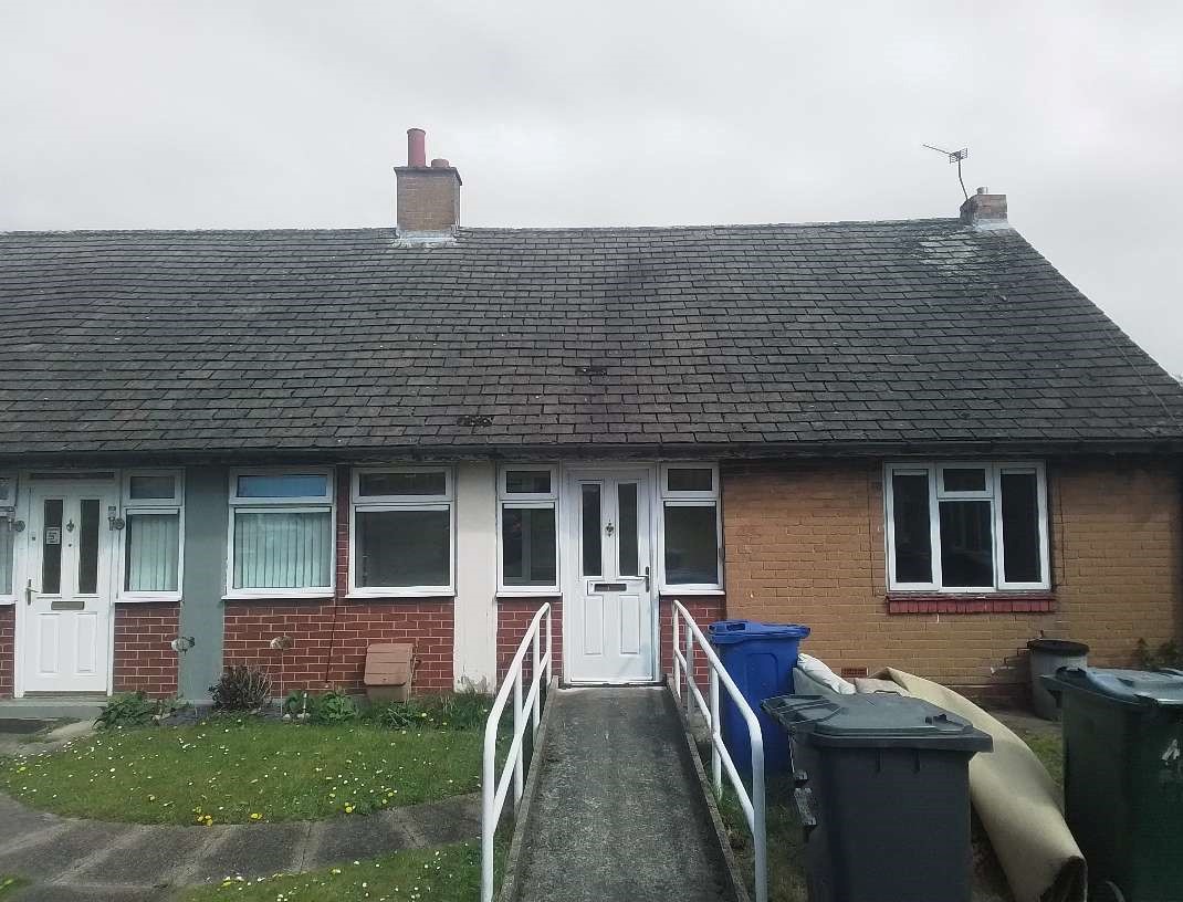 St Leger | Property Details