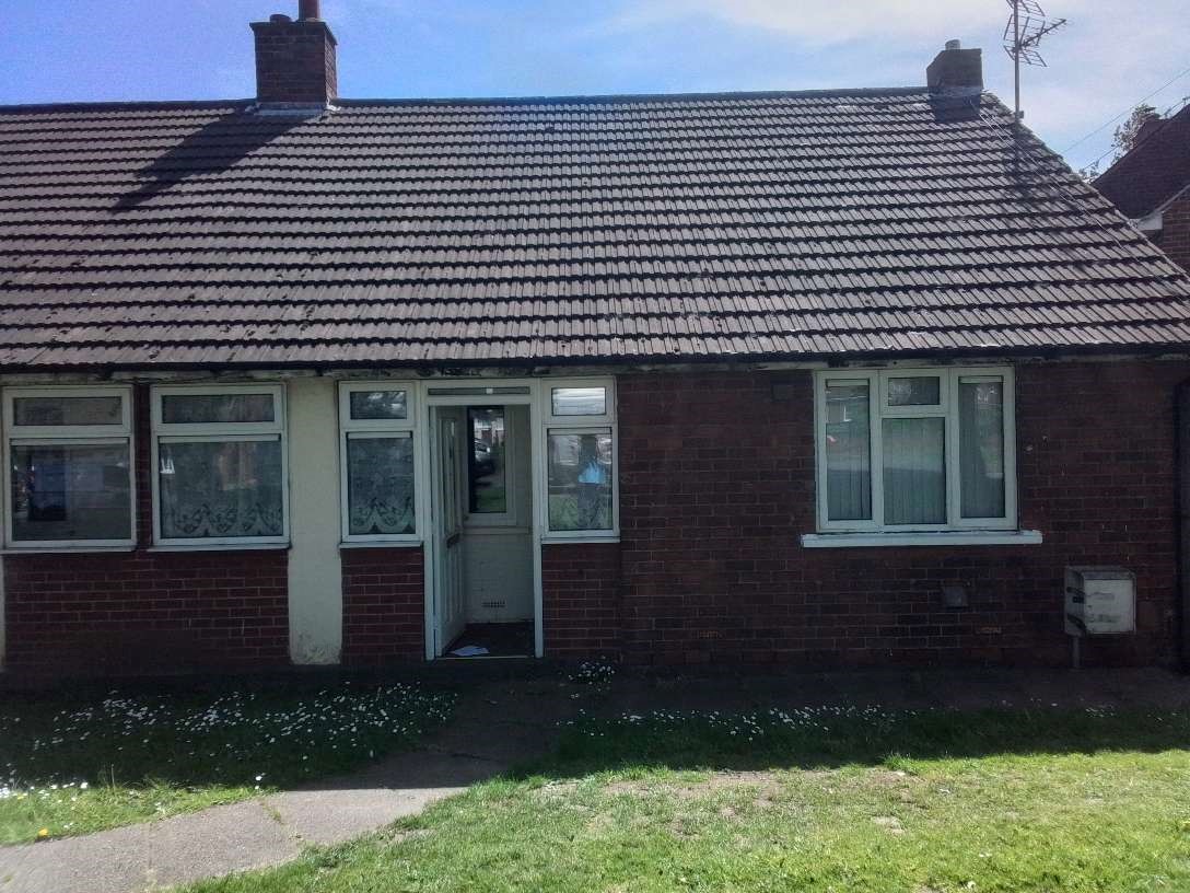 St Leger | Property Details