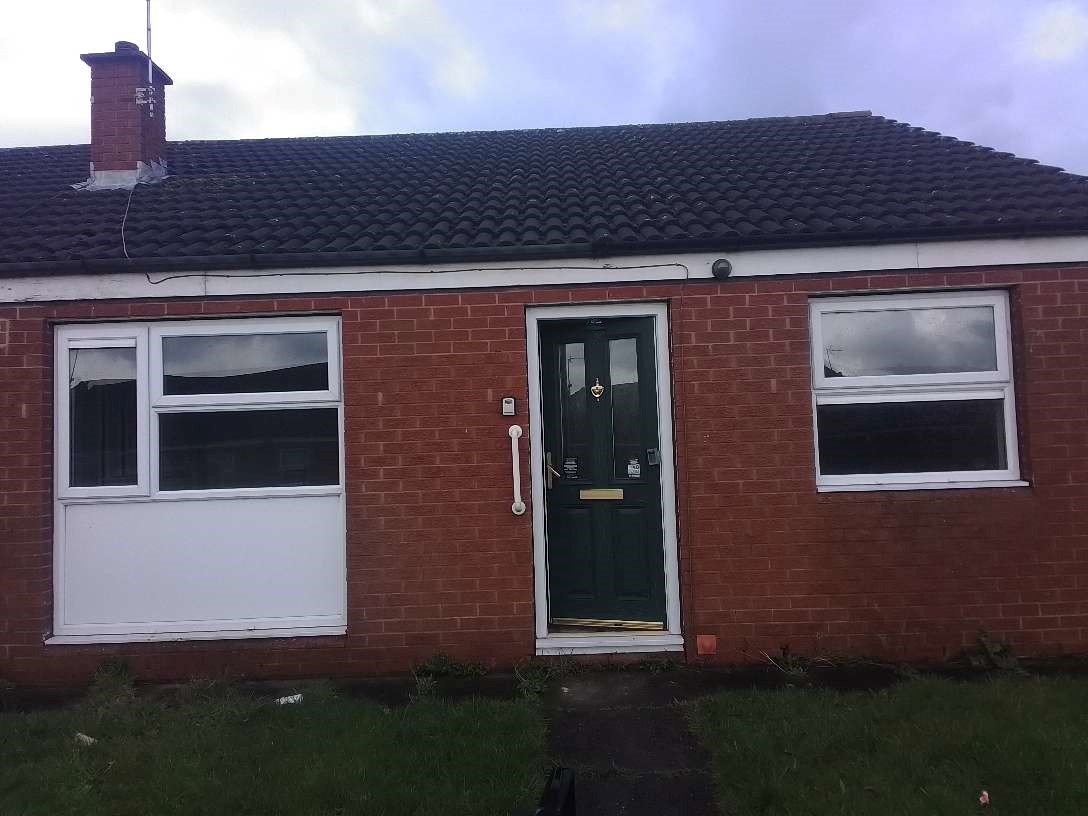 St Leger | Property Details