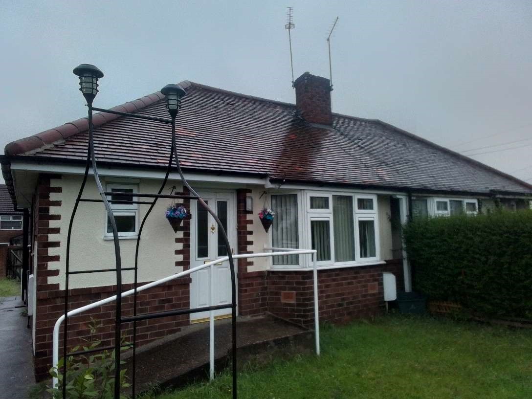 St Leger | Property Details