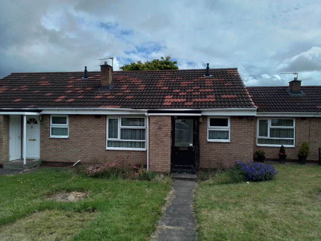 St Leger | Property Details